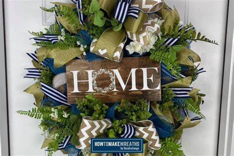 Deco Mesh Home Wreath How To Make Wreaths Wreath Making For