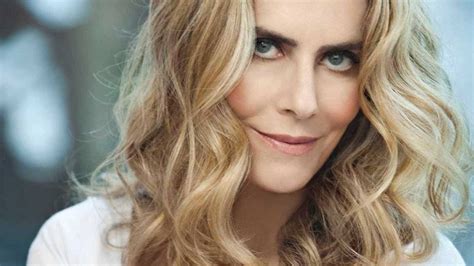 Maitê Proença Pede Ajuda Para Libertar Girafas Presas Em Resort Metrópoles