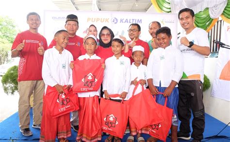 Sambut Libur Sekolah UPZ Pupuk Kaltim Khitan Massal Ratusan Anak Se