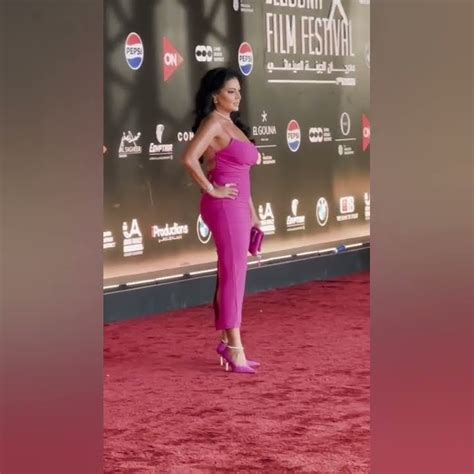 رانيا يوسف 🔥🔥 بفستان مثير رانيايوسف مهرجانالجونةالسينمائي مهرجان