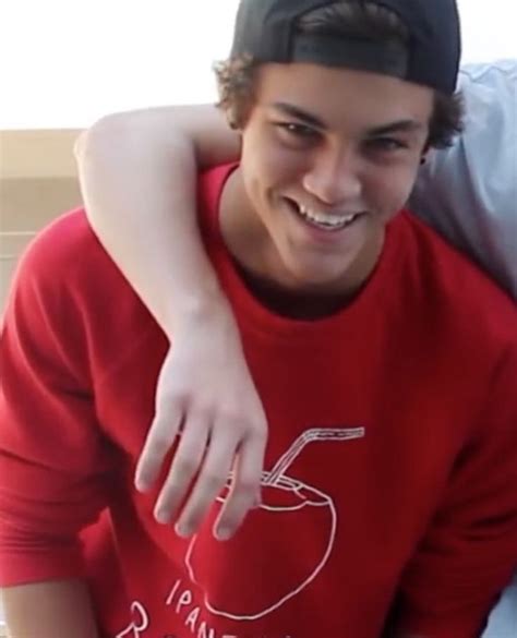 The Dolan Twins Panosundaki Pin