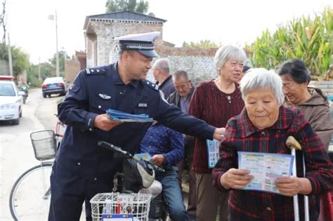 美丽乡村行 交警宣传进农村 共话安全零距离澎湃号·政务澎湃新闻 The Paper