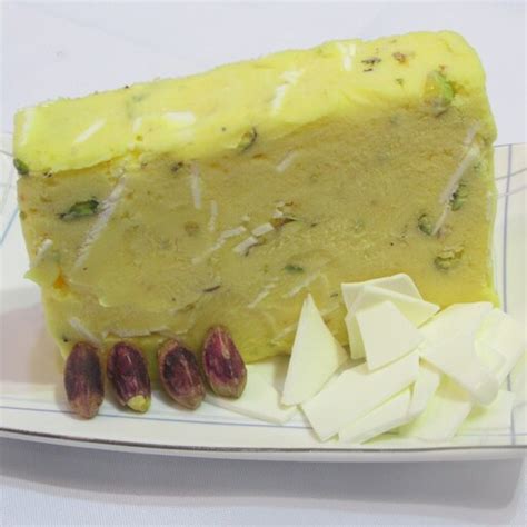 خرید و قیمت فروش عمده بستنی سنتی زعفران پسته ممتاز 10 کیلویی 100درصد