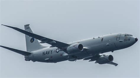 Chinese Warplanes Ships Track Us Navy Plane Transiting Taiwan Strait