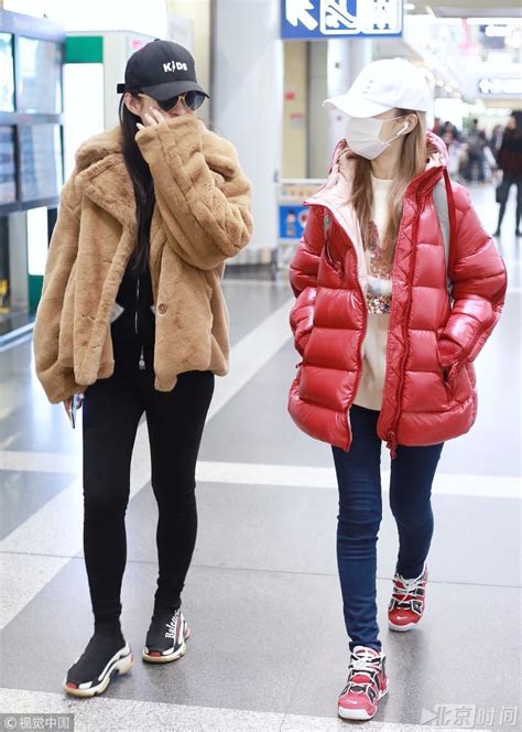 夜宿风波后 李小璐出门把自己穿成这样