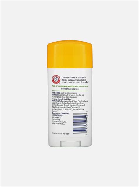 Прозорий дезодорант без металів Arm And Hammer Essentials Deodorant