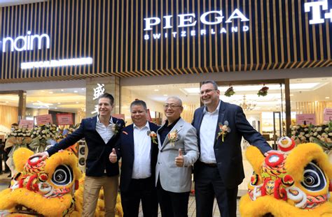 业界丨佰籁镫音响携手域丰音响开设瑞士PIEGA品歌及德国T A聽佳音线下旗舰店 先生 产品 Manuel