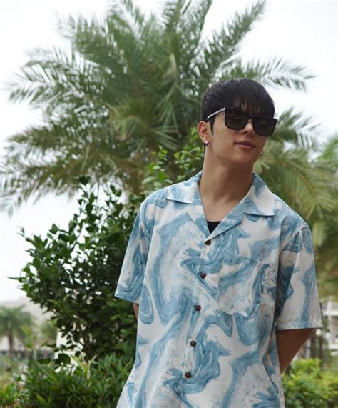 김우진 Kim Woojin 우진 행복을 바라보며🐻‍ ️💚 Instagram