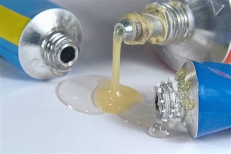 Best Glue For Plastic Complete Guide For 2023 Northern Nester