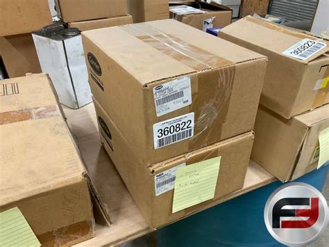 CARRIER KEYPAD DOOR ASSY QTY OF Freije Freije Auctioneers