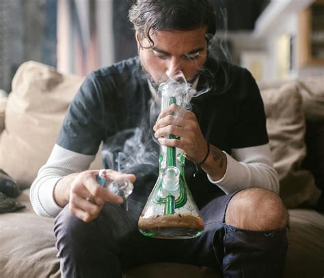 Why Small Batch Weed Brands Are Quietly Taking Over Your Grinder Stupiddope Est 2008