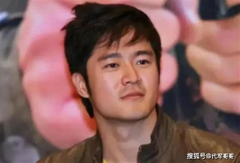 他28岁从高楼一跃而下，生前徘徊3小时，死后妈妈悔恨不已尚于博表演折磨