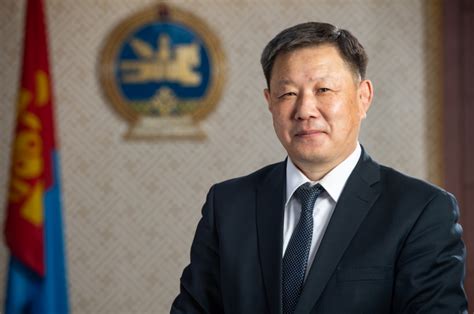 ЗТХ ийн Л Халтар сайд хэлсэн амандаа хүрч өөрийн хүсэлтээр огцрохоор