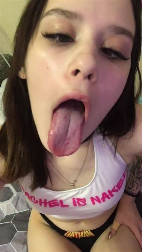 Gf Crop Top Tongue Tease