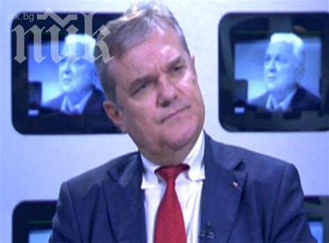 Румен Петков Ремонтирал съм фонтана не съм пикал в него Майка ми ме е научила да ходя до