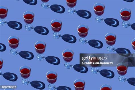 Empty Wine Glass Top View Foto E Immagini Stock Getty Images