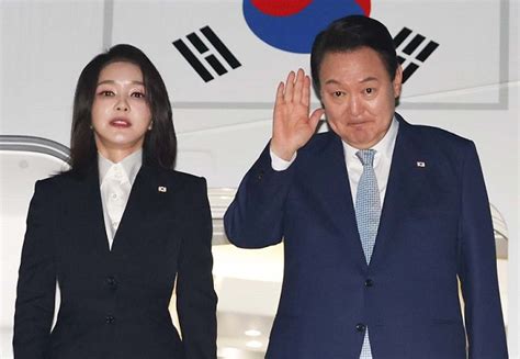 귀국하는 尹 내외4박6일 동남아 순방 일정끝 포착