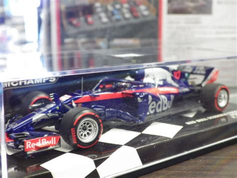 ミニカーショップグローバル 143 ミニチャンプス レッドブル スクーデリア トロロッソ ホンダ Str13 Pガスリー 2018 10