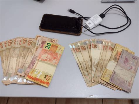 Jovens suspeitos de praticar roubo da saidinha de banco são presos em