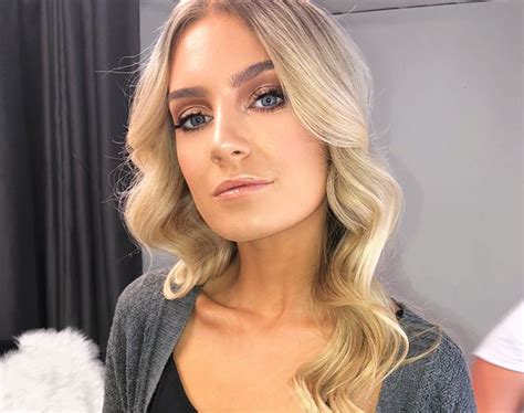 Samantha Rubys Instagram Twitter And Facebook On Idcrawl