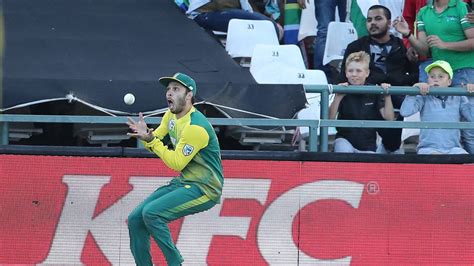 Farhaan Behardien Photos Image Gallery And Match Pictures