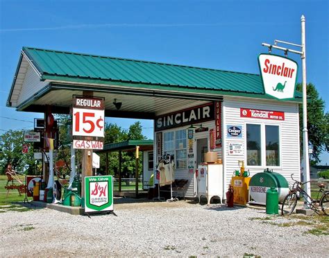 Sinclair Gas Station