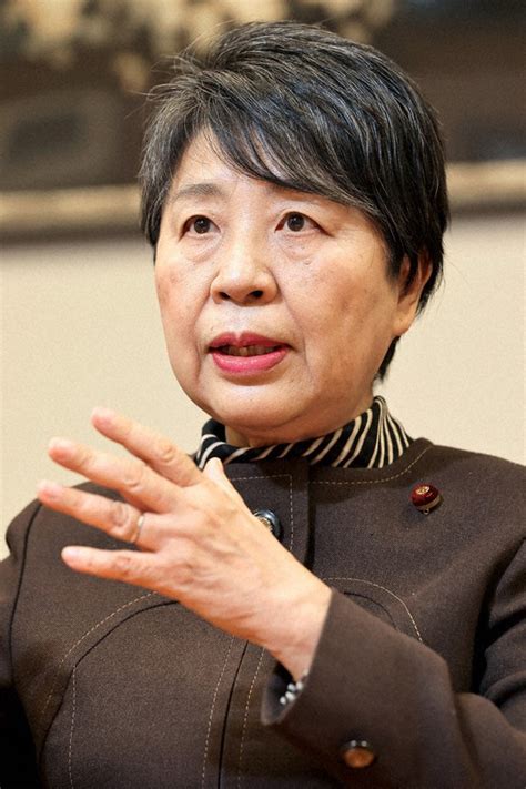 公務員が自分の職務上犯した、トラブルや間違い、特に裁判所では 間違い＝犯罪の大小あるいは有罪か無罪 はほぼ自己責任をもたされないのである
