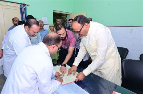 रायबरेली डिप्टी सीएम ब्रजेश पाठक ने किया सीएचसी का आकस्मिक निरीक्षण