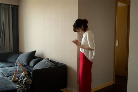 中国人权律师的孤独战斗（三）：“卑贱地活着” 纽约时报中文网