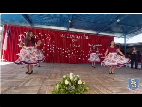 Antonelly Catalina Trinidad y Giovanka Graduación octavos básicos