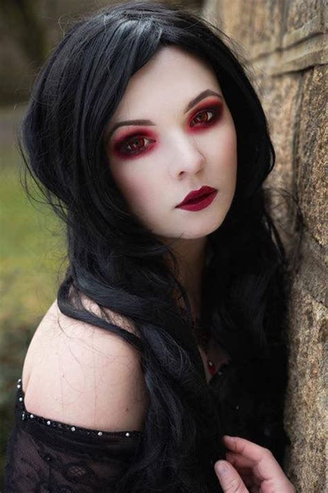 Vampire Red Eyes Red Lips Perfect Creapy Look I Need To Try This Out