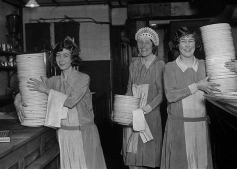 50 Most Common Jobs Held By Women 100 Years Ago Naumd Network