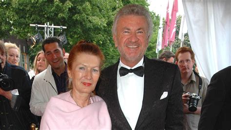 Willi Weber Verkauft Villa Ex Schumi Manager Wirft Ehefrau Raus