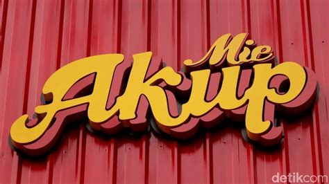 Cerita Muri Tinggalkan Kuliah Kedokteran Demi Selamatkan Bisnis Mie Akup