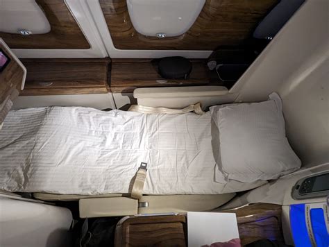 Emirates Business Class A380 Review Emirates Business Class A380