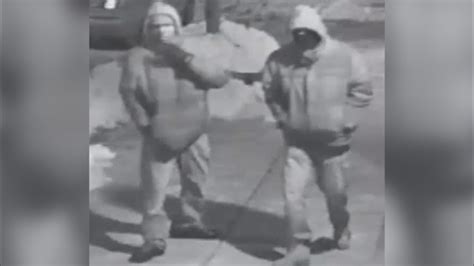 Duo Sought In Cheesesteak Pizza Shop Armed Robberies 6abc Philadelphia