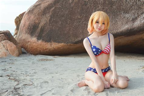 Sally Dorasnow No Mami Bikini