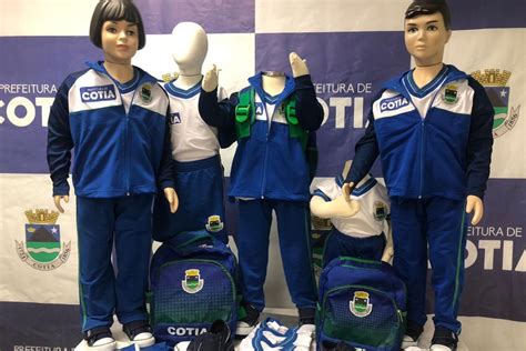Alunos De Escolas Municipais De Cotia Estão Há 4 Anos Sem Uniforme