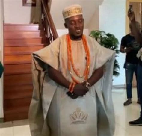 Beautiful Photos From Rapper Mi Abaga And Eniola Mafes Traditional