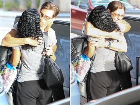 Matthew Lawrence And Tlcs Chilli Pack On Pda As He Picks Her Up From