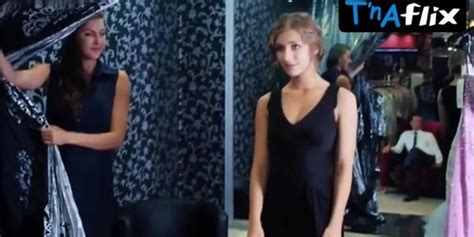 Elizaveta Arzamasova Sexy Scene In Osinoye Gnezdo