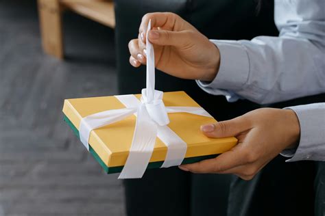 실내 고급 선물 기념일 낭만적인 놀라다 리본 리본 활 매우 복잡한 명절 선물 미니멀 박스 반짝반짝 빛나는