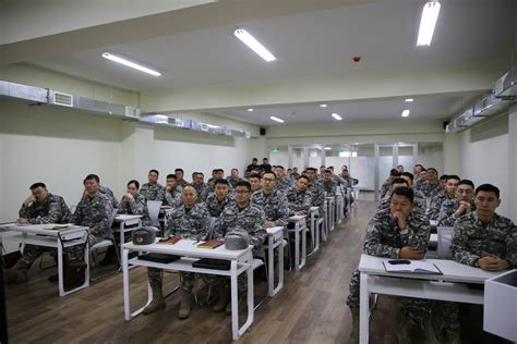 Байрзүйн зураг үйлдэх хөтлөх мэдлэг дадлага ур чадварыг эзэмшүүллээ