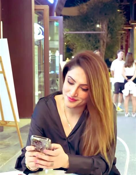 Shaz Mazhar On Twitter لوگ تو مانگ لیا کرتے ہیں سائے واپس ہم یہ جنگل