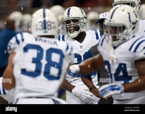 Indianapolis Colts Running Back Frank Gore Center Laughs As He Warms
