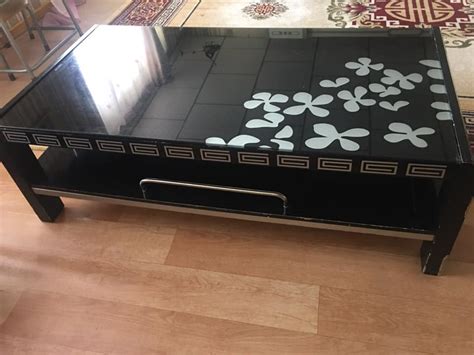 Дархан зар Сэтгүүлийн ширээ хямд зарна