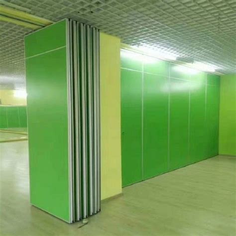 Classroom Sliding Partition Walls Melamine Board Aluminum Folding Door