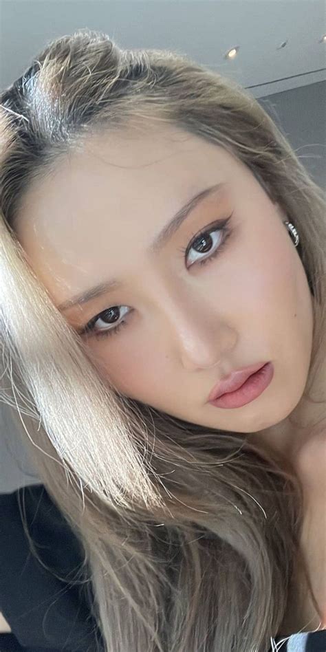 Hwasa Wallpaper Mamamoo