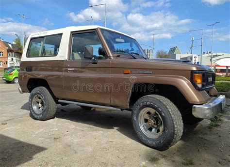 Old Classic Veteran 4wd Offroad Car Toyota Landcruiser Turbo Lx J70