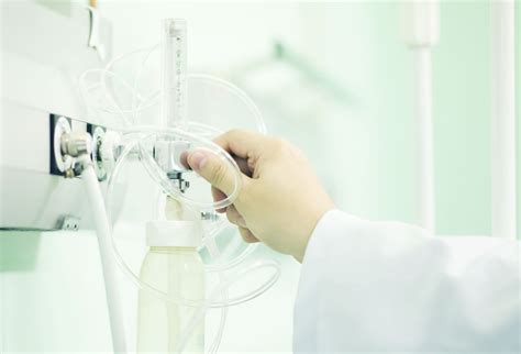 High Flow Nasal Cannula Oxygen Therapy May Benefit Elderly Patients In
